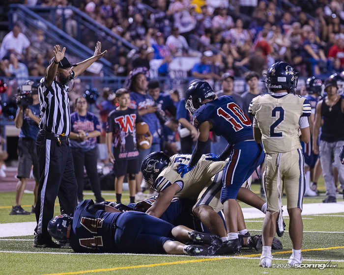 Defense, run game help No. 7 Waipahu rally past No. 8 Waianae - ScoringLive